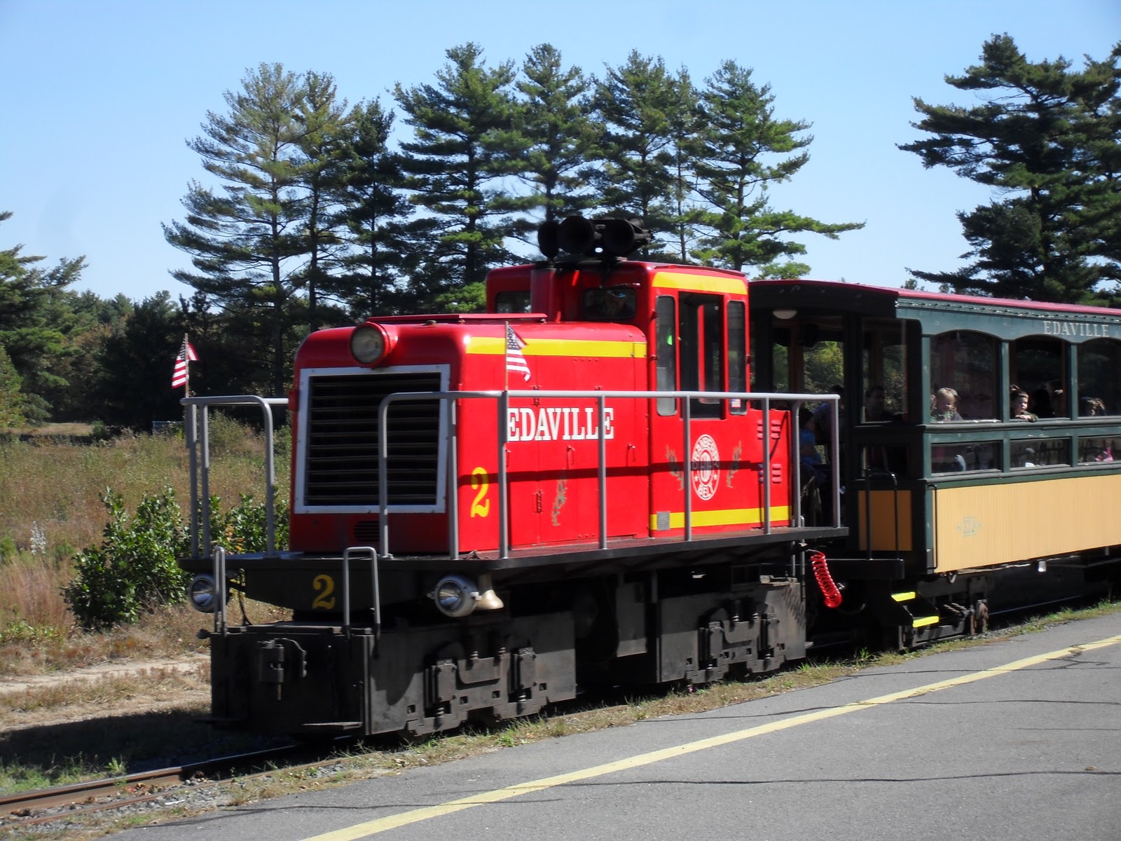 tilden talks...: Ella's Adventures at Edaville...Part Deux...