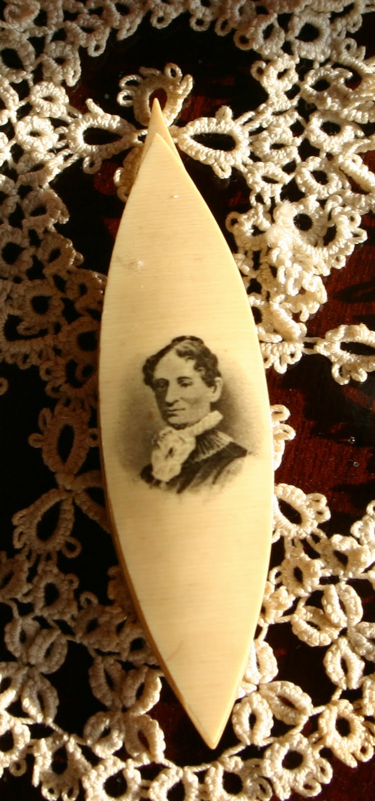 TattingChic: Antique Tatting Shuttles