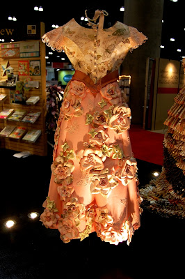 Capadia Designs: Paper Roses (and fabulous dresses....)