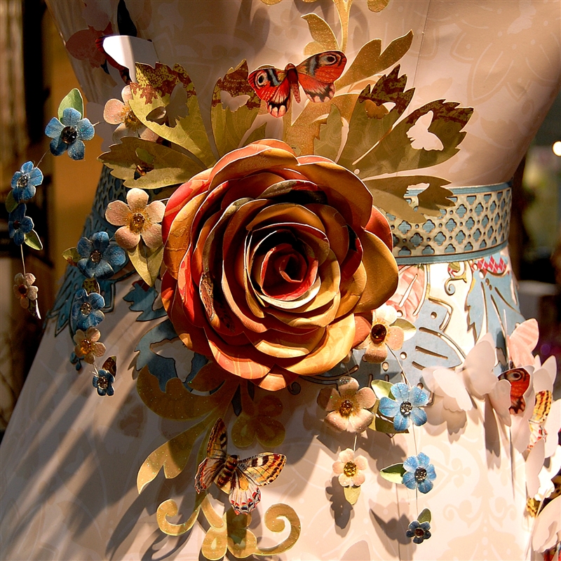 Capadia Designs: Paper Roses (and fabulous dresses....)