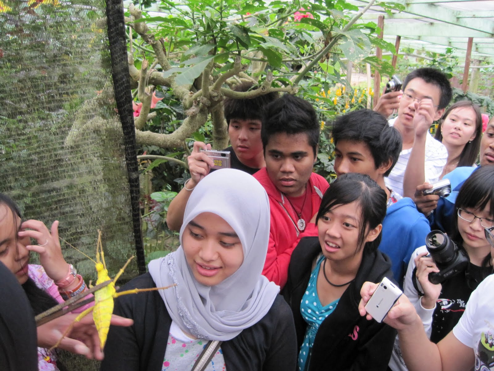 Sehari dalam Sejarah . . .: LAWATAN KE TAMAN RAMA-RAMA, CAMERAN ...