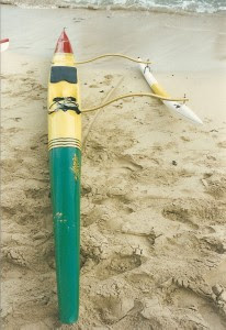 OutriggerCanoe Design: OC 1 Museum - Outrigger Connection - Arrow