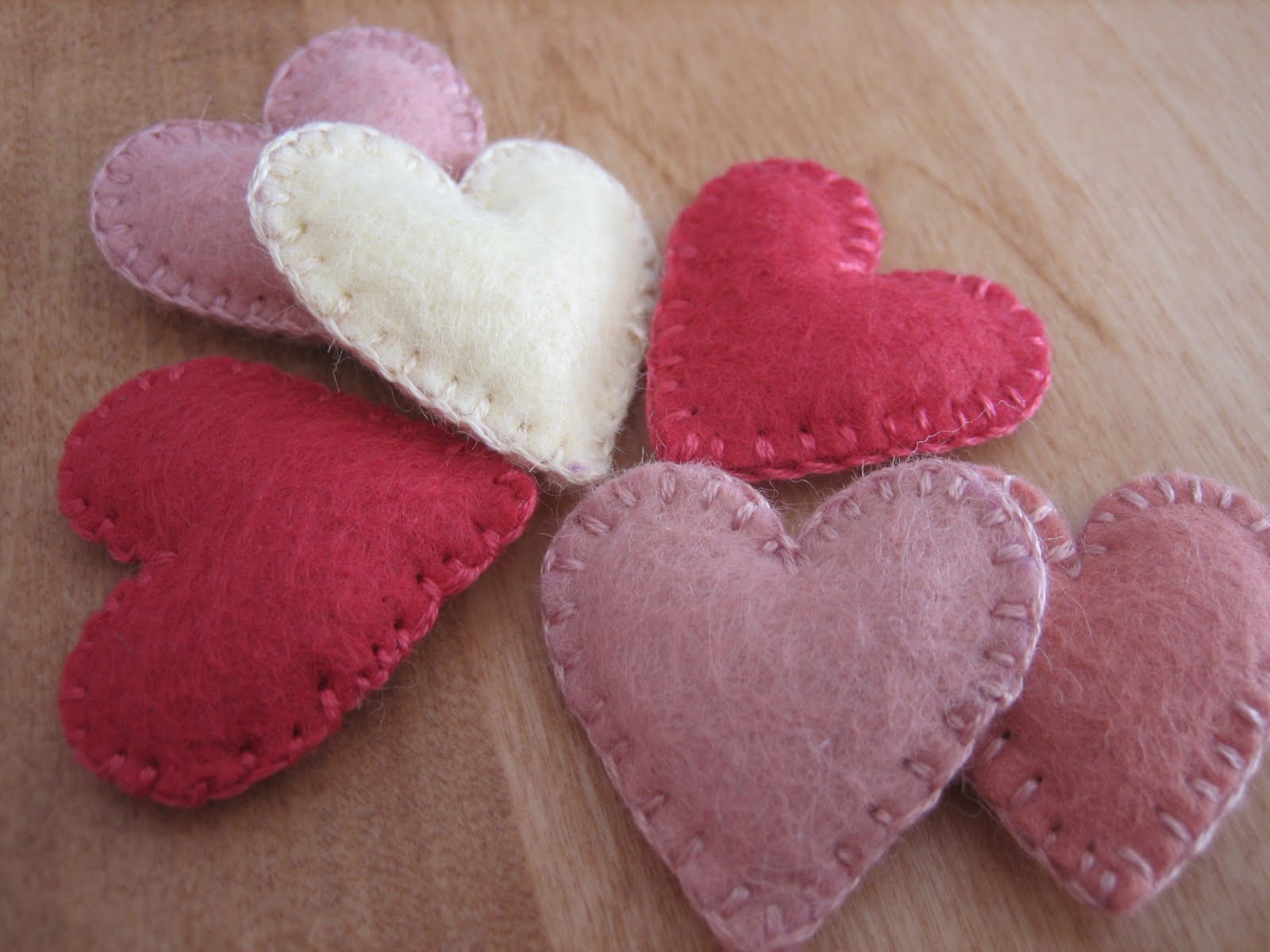 Which Craft: Felt Heart Magnets