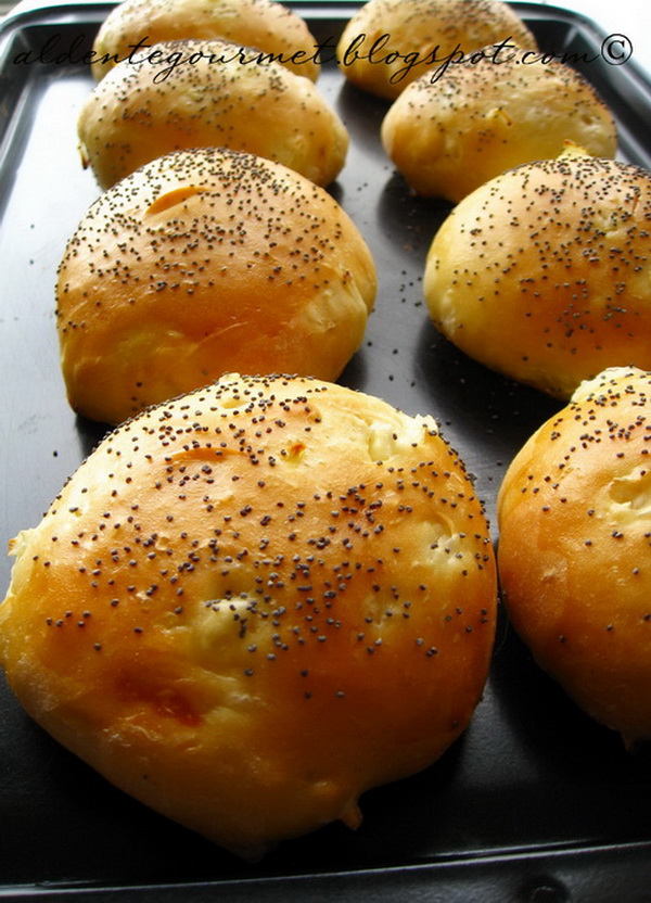 Onion Rolls -- Homemade bread Aroma — ALDENTE GOURMET