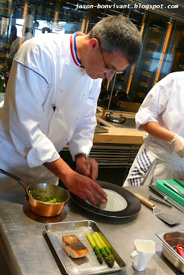 Life as a Bon Vivant: Caprice (Cooking Demo w/ Michelin 2-Star Chef ...