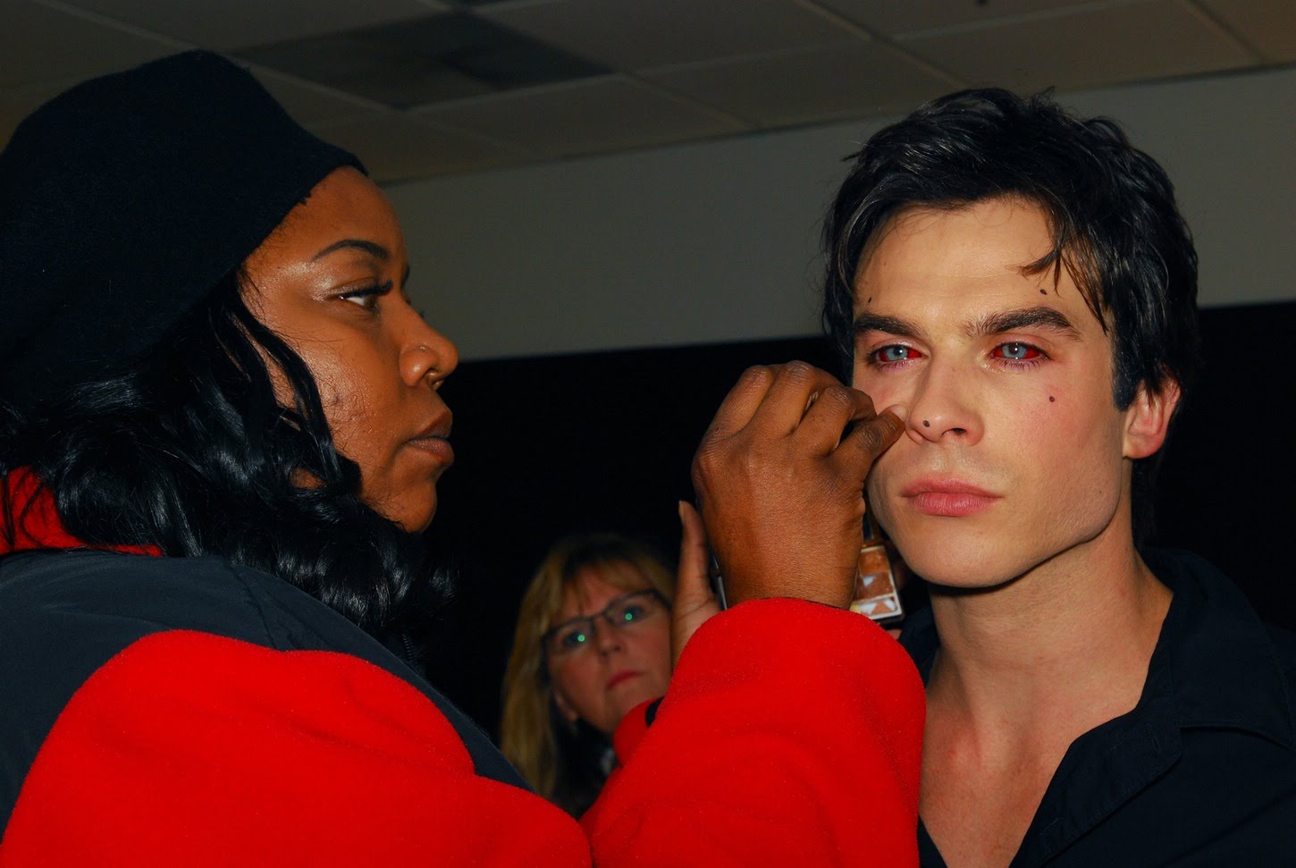 The Vampire Diaries: [Photos] Behind the scene make up