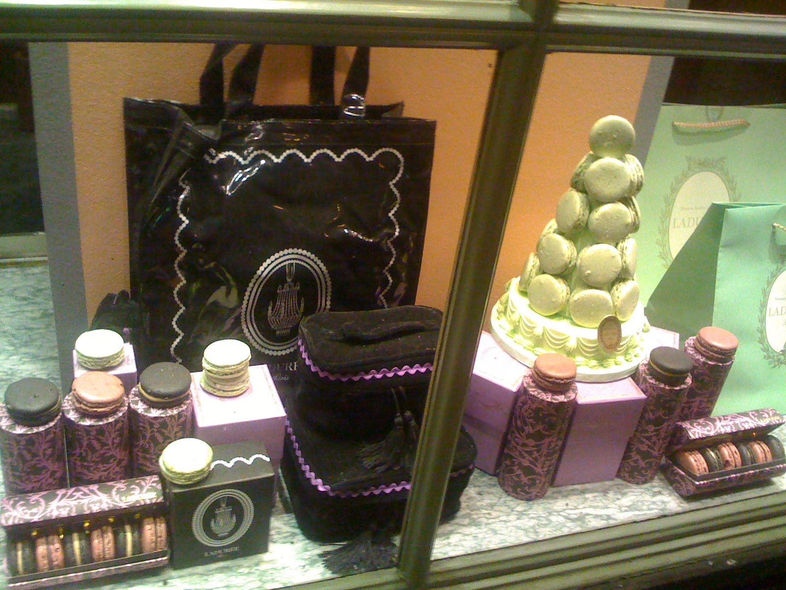 Maple Loo: Speaking French