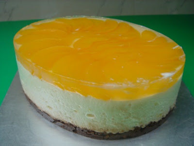 Yochana's Cake Delight! : Chilled Marshmallow Peach Cheese Cake