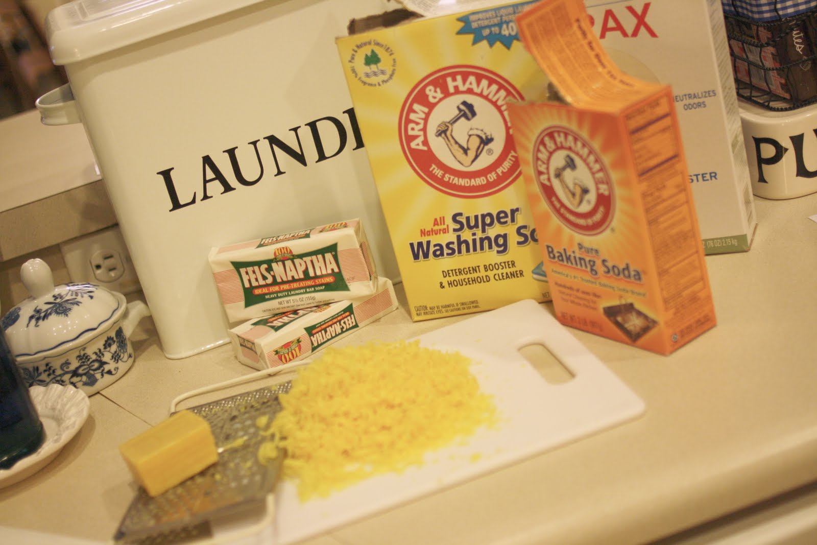 Rose Vignettes: Homemade Laundry Detergent-Saturday Morning Project