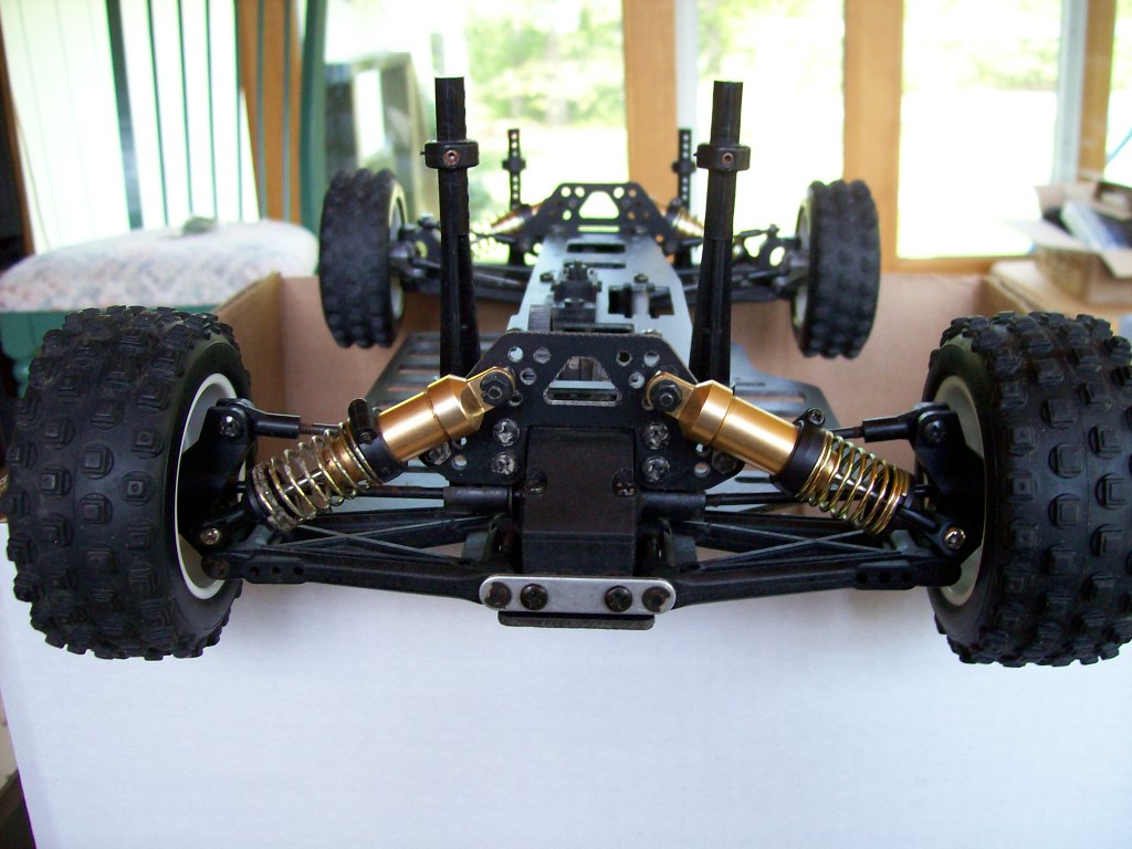 AT Vintage RC: KYOSHO / AYK / ASSOCIATED / TECNACRAFT: Kyosho Slingshot