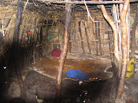 Ianne's Folklore F121 Blog: Vernacular Architecture - The Maasi Dung Hut