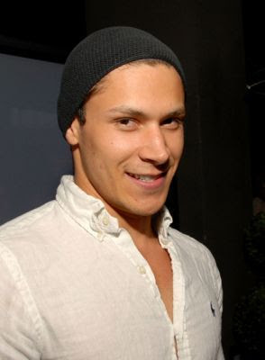Rebel Twilight Boyz : Fotos de Alex Meraz en los MTV Movie Awards House ...