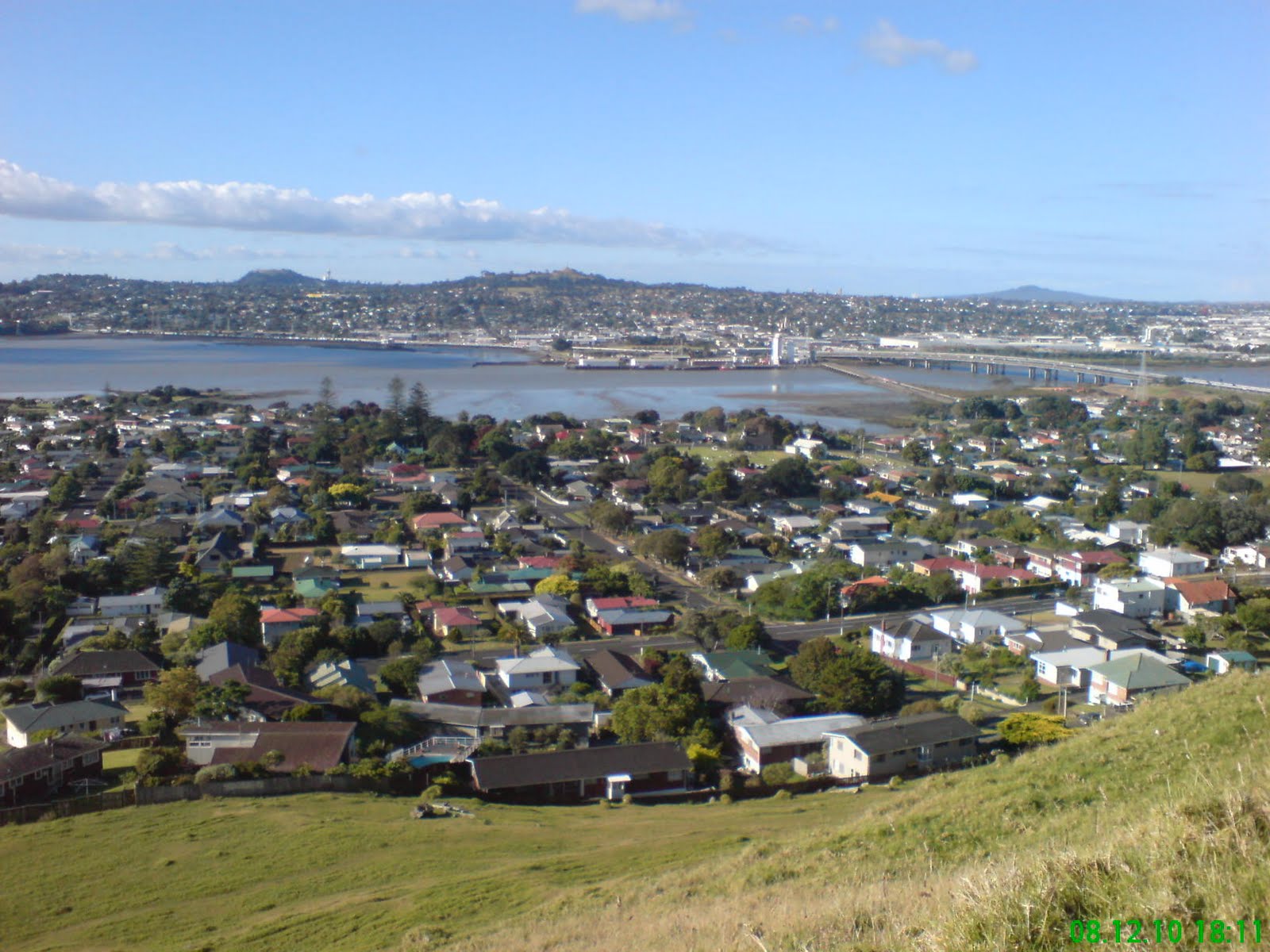 trailophile: Mangere Bridge and Mangere Mountain