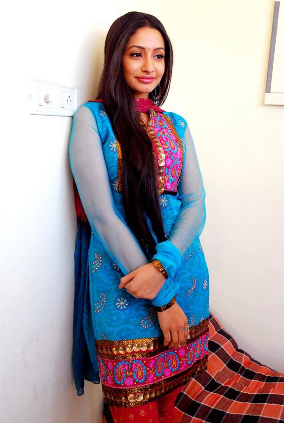 Anita Galler Photo Gallery - Hot PHOTOSHOOT Bollywood, Hollywood ...