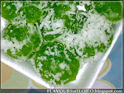 Pandan flavoured pichi pichi from Sweet Nes