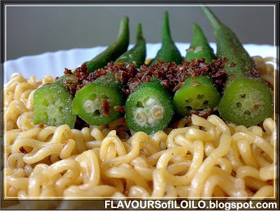 Pancit canton toppings: Okra aglio y olio
