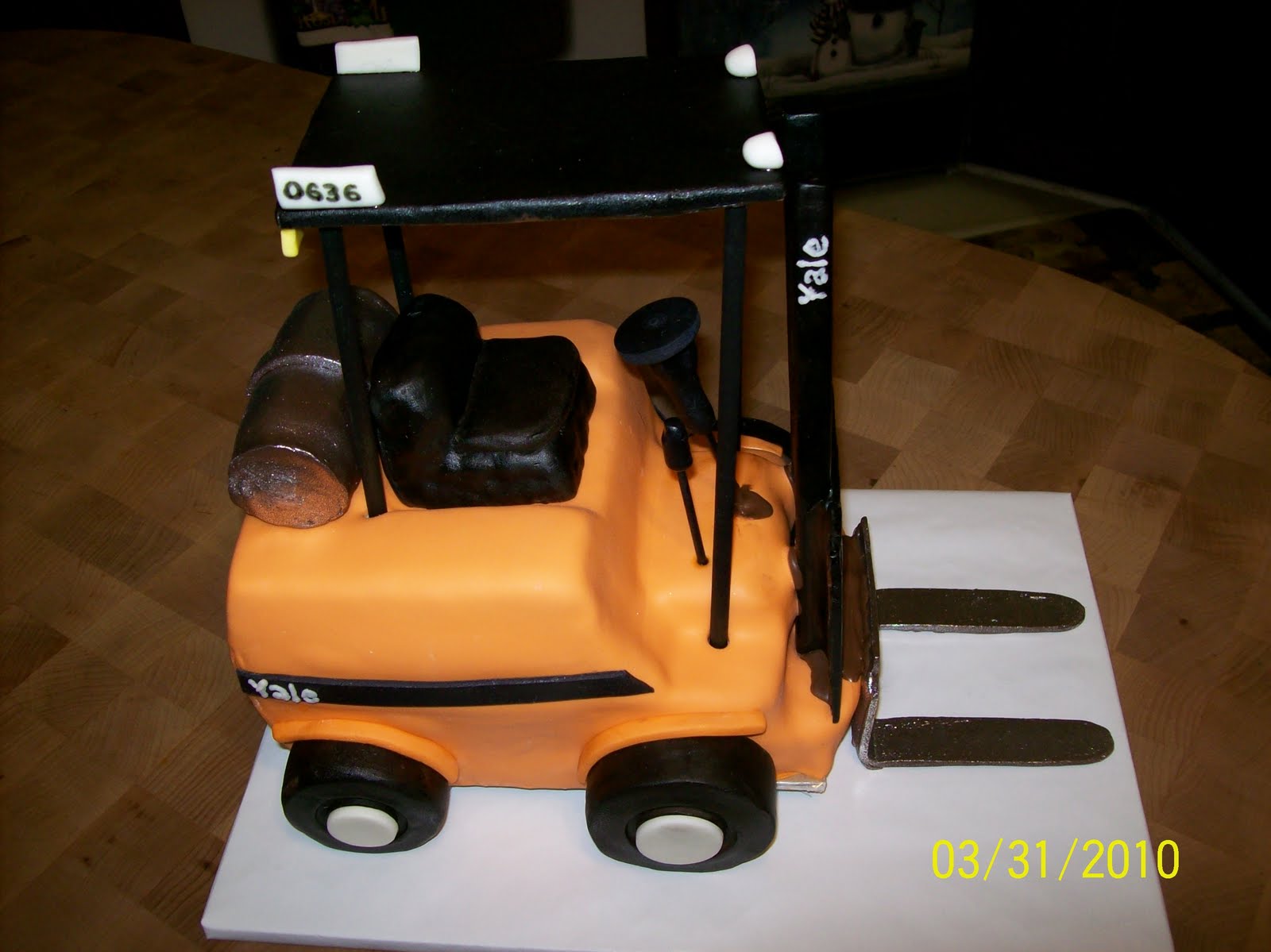 Cakes By Chris: Forklift