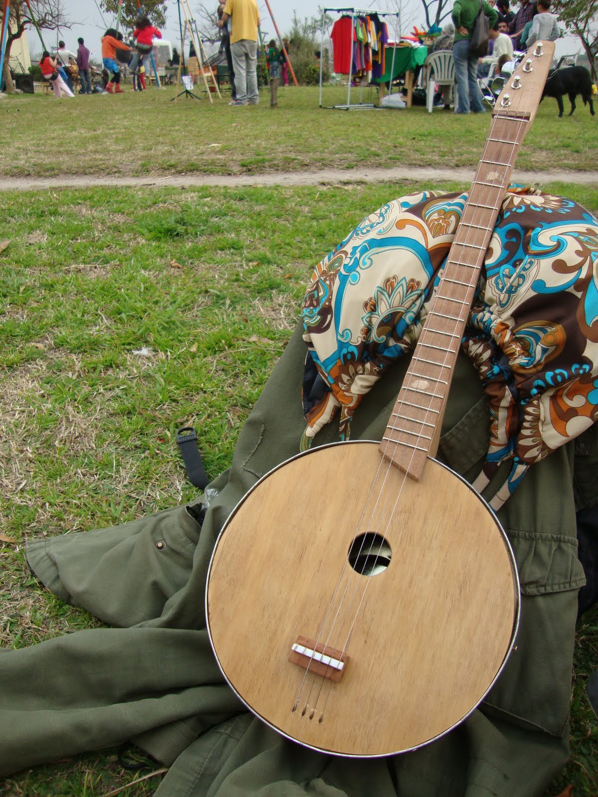 Instrumentos Caseros: Proyecto Banjolina