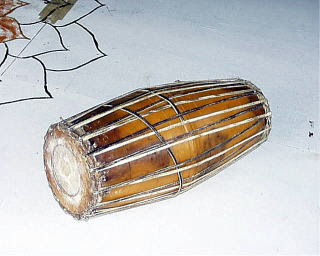 MUSICAL INSTRUMENTS: PERCUSSION