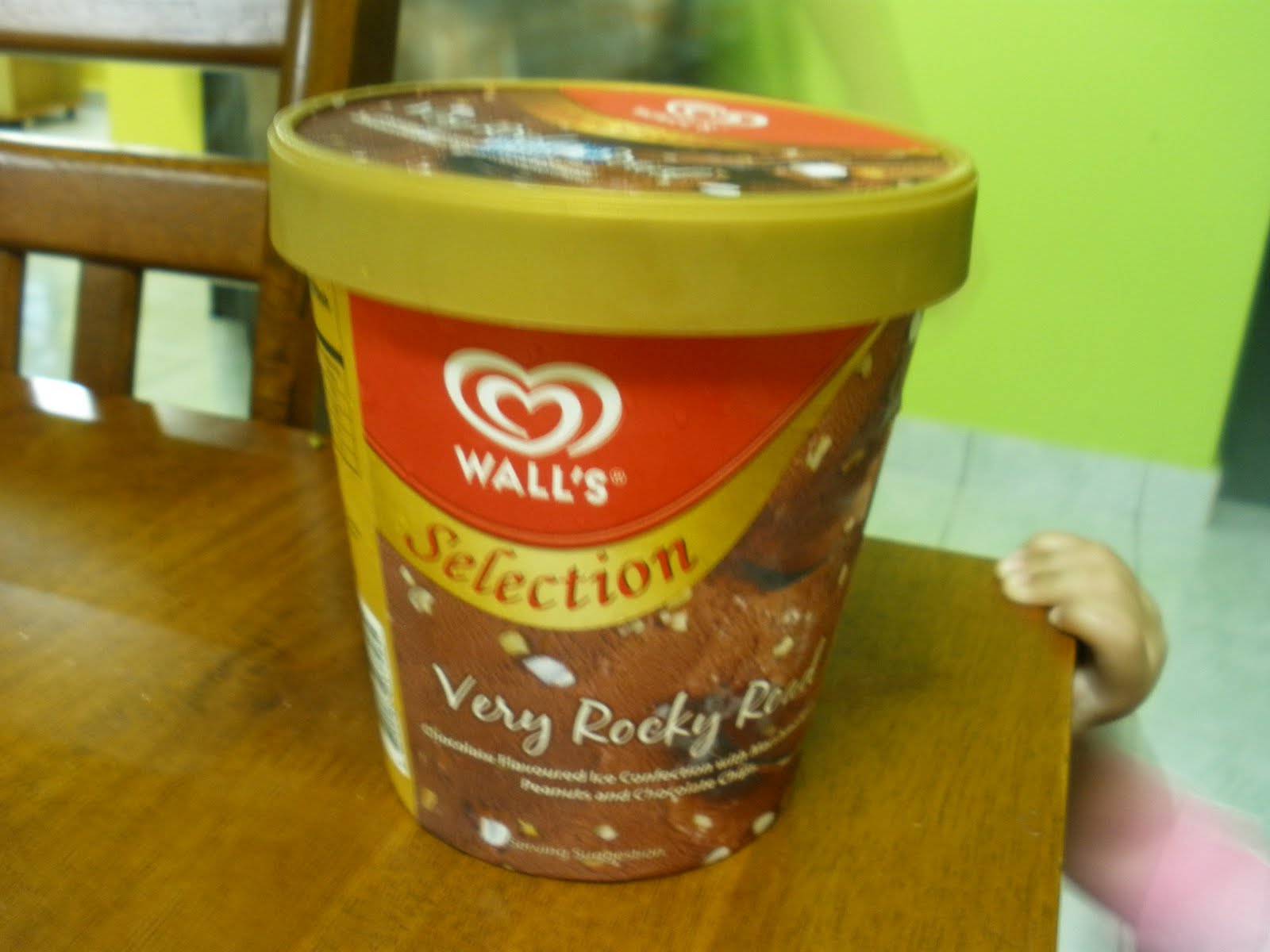 wife, mom & teacher: Walls Selection...yummy...yummy..