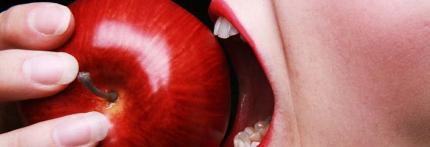 Ugly Duckling: The Best Way To Eat An Apple ;) (In my opinion)