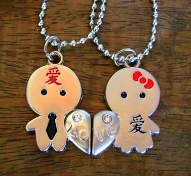 Fashion Accessorize: Cute Heart Couple Necklace