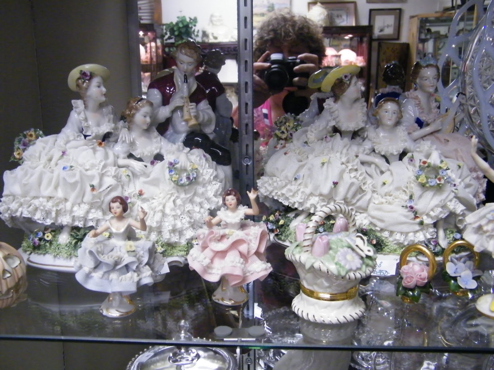 LUV 2 GO: Dresden - Fine Porcelain