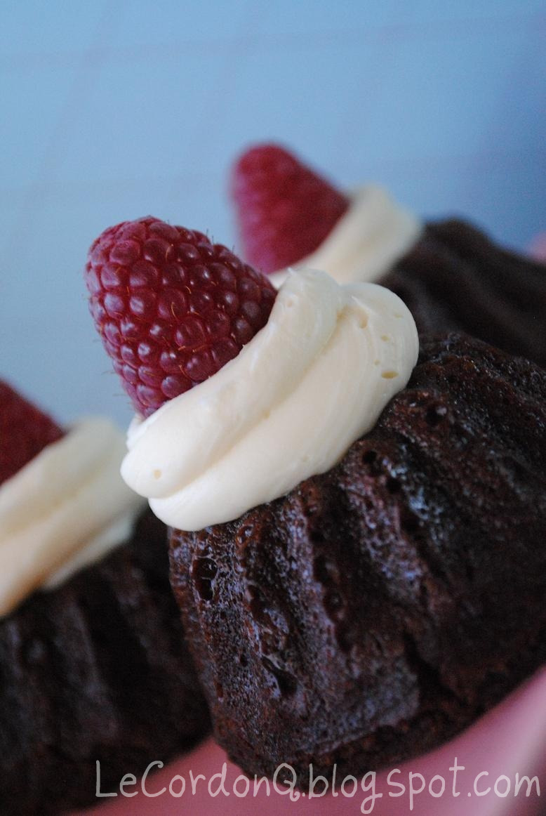 Flourless Mini Chocolate Raspberry Cakes - The Kitchen McCabe