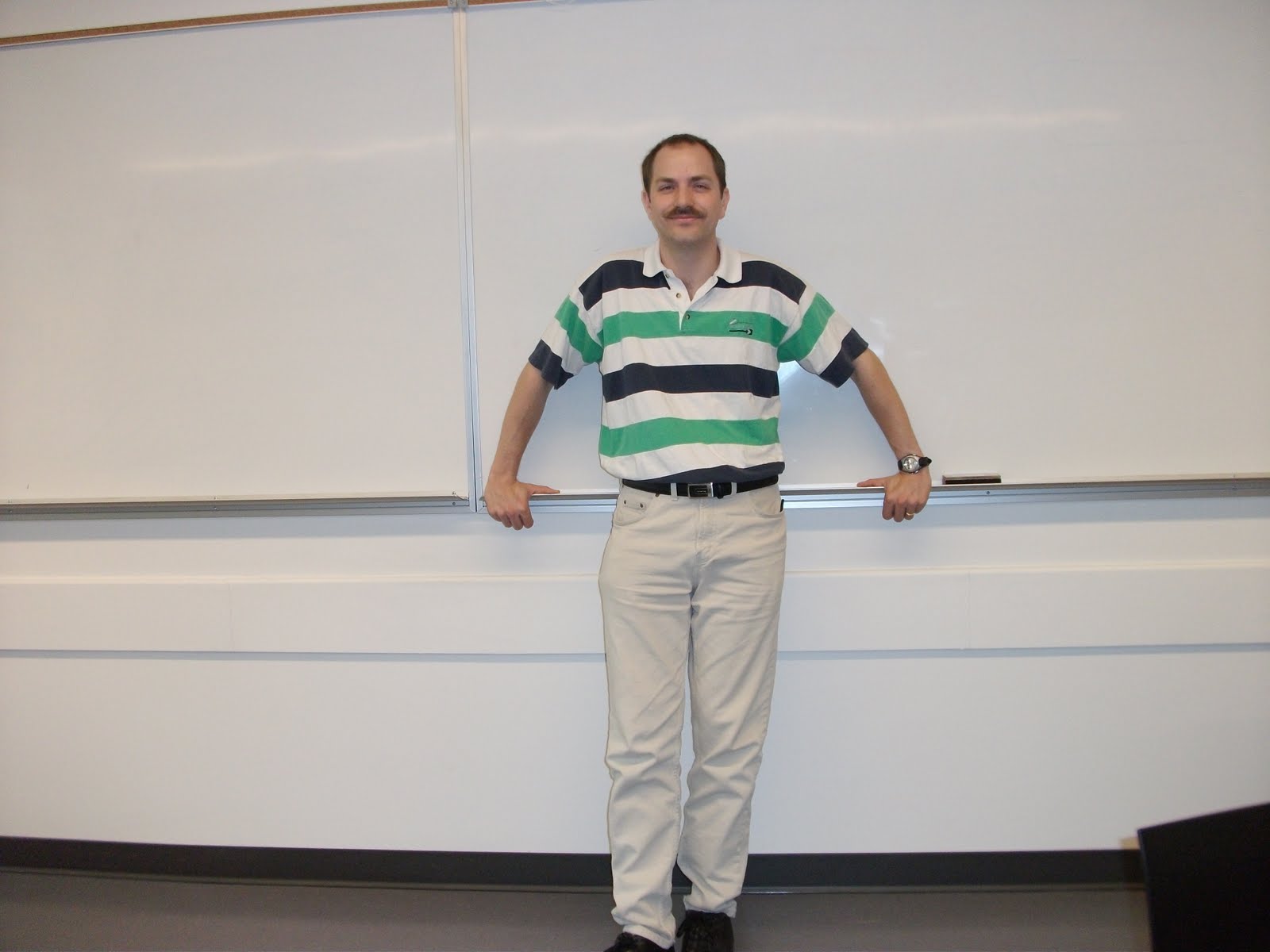 EXPLORE VANCOUVER: Les Profs/Teachers