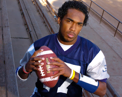 Lompoc Locker Room: Boo Commits; Kellie Leads; Romar Credits Joel's D