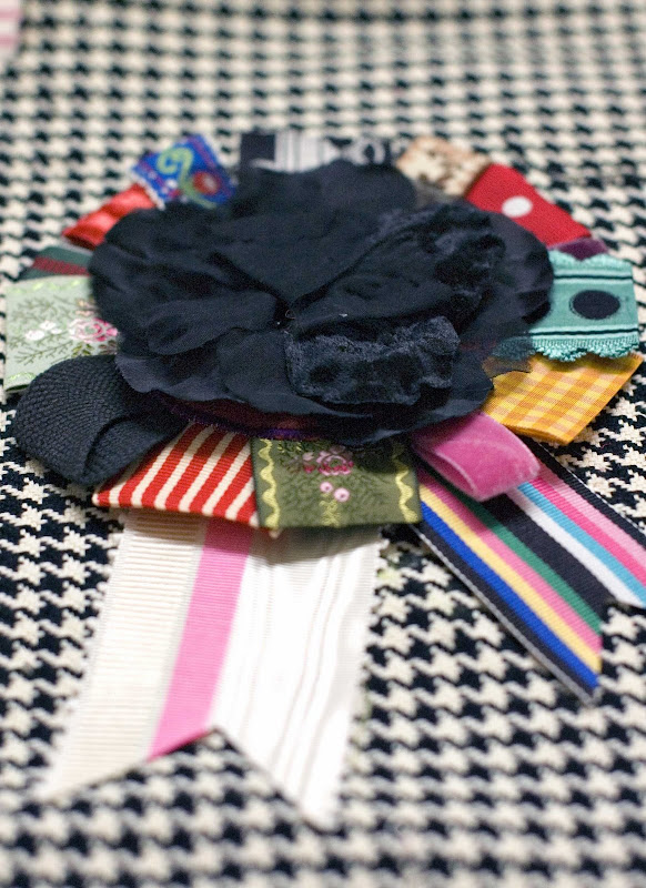 Plays With Needles: Award Ribbon Tutorial