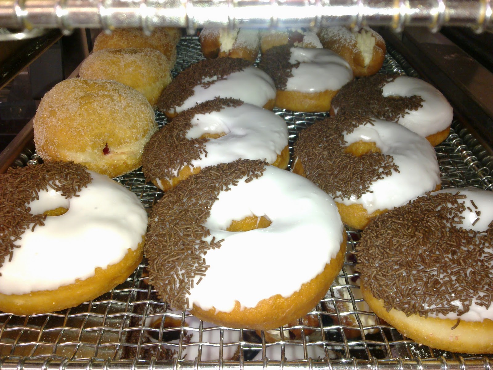 Home Engineering At Work: Donuts, Donuts, Donuts