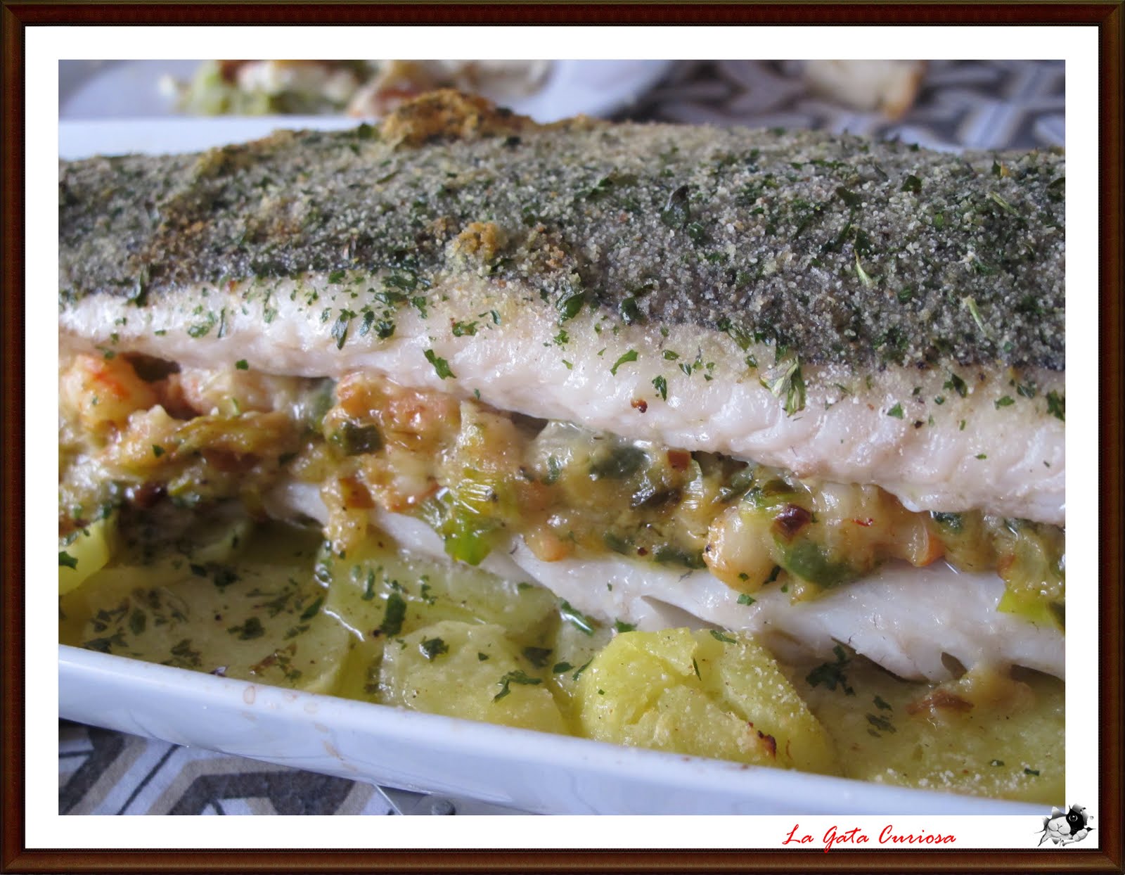 La Gata Curiosa: MERLUZA RELLENA DE GAMBAS