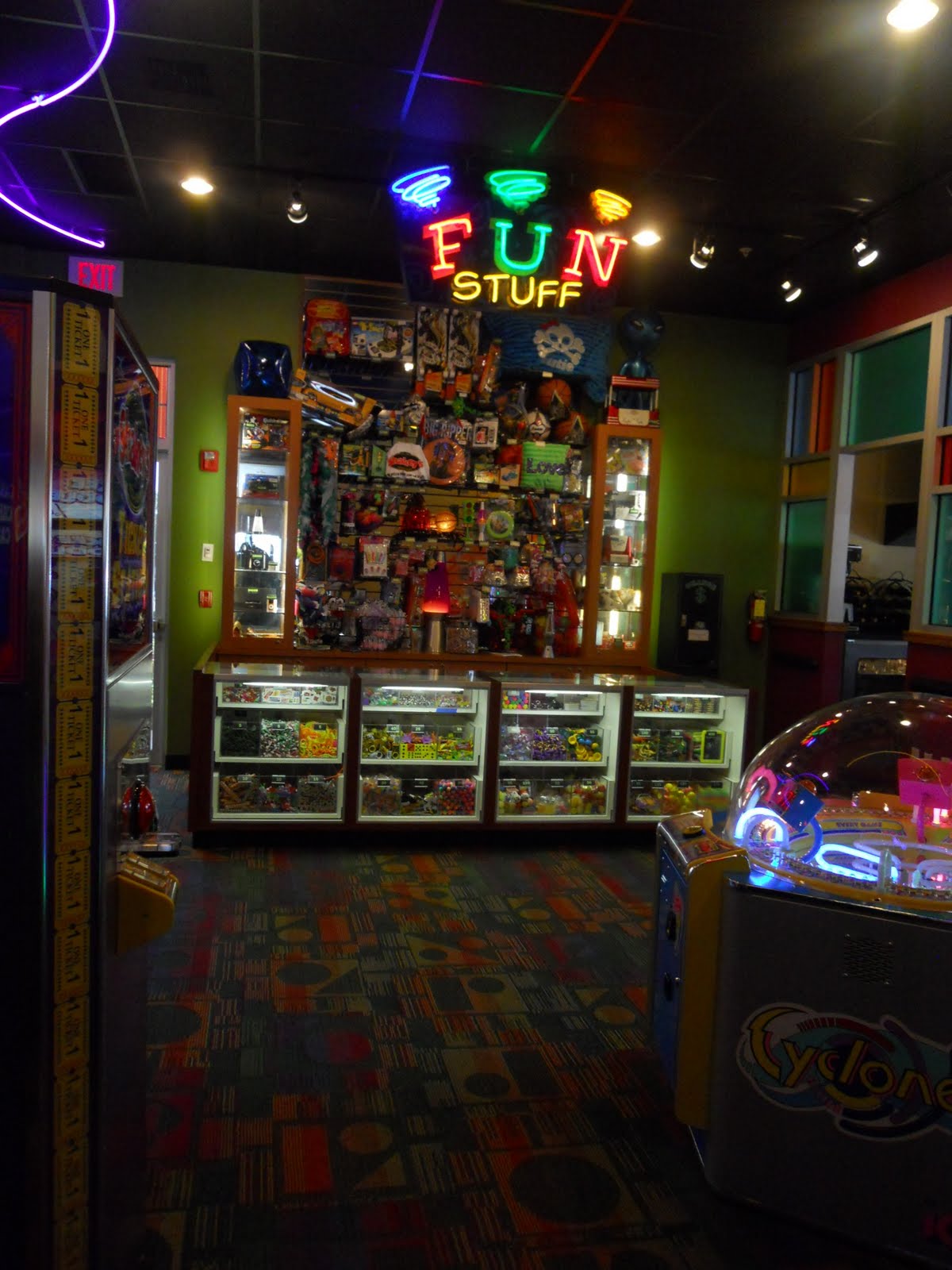 Tasty Trek: Shakey's Pizza Parlor