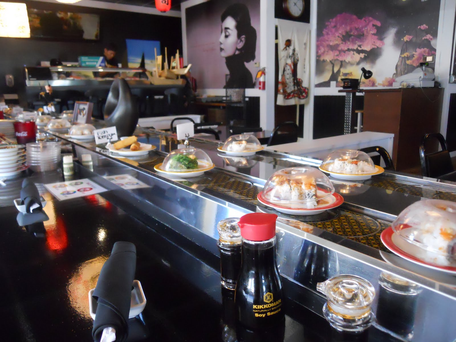 Tasty Trek: Sushi Track