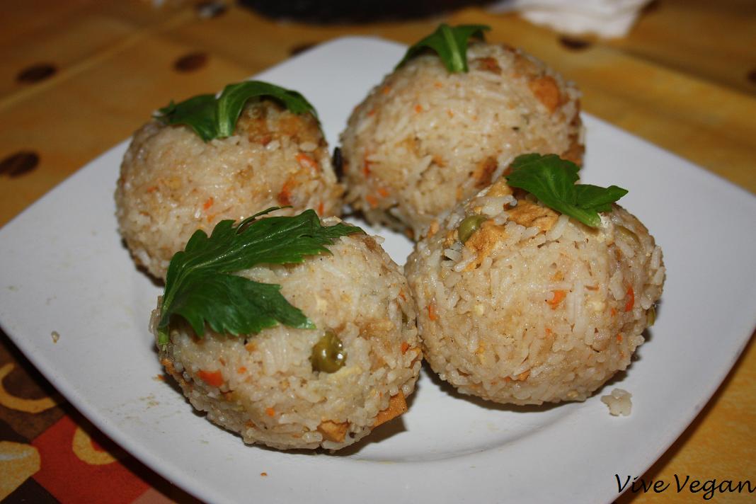 Vive vegan: Bolas de arroz tres delicias
