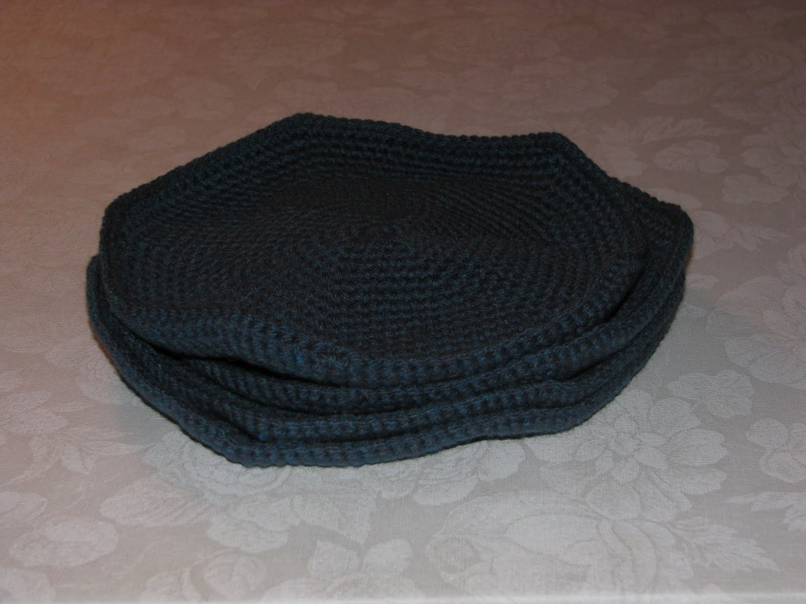 Craft Attic Resources: Crochet Plates