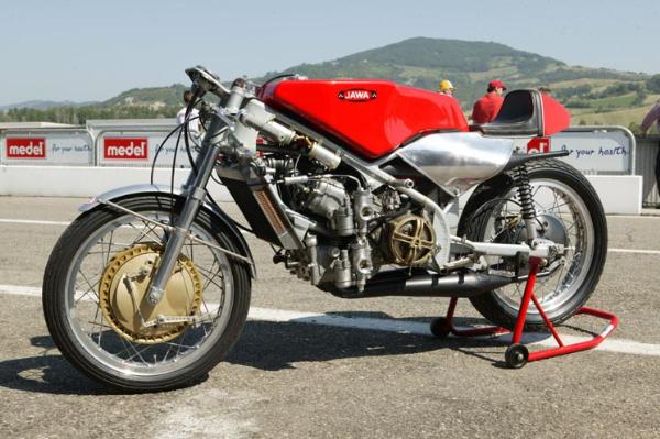 Moto Freako: JAWA-CZ MOTORCYCLES