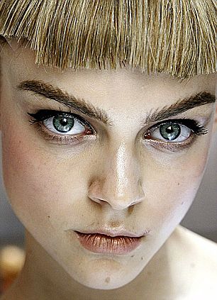 Mighty Lists: 15 people with weird eyebrows