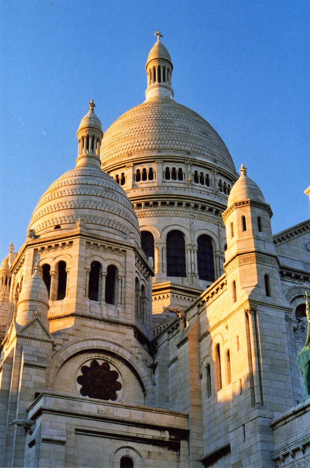 Getting around Paris: A Funicular Railway up Montmartre!