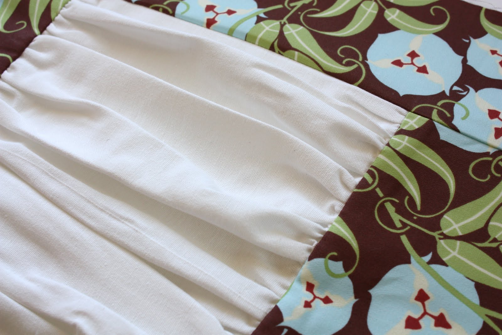 Gathered Pillow Tutorial - Sew Much Ado