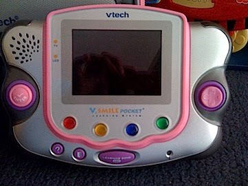 Macam-Macam-Ada: Vtech - V.Smile Pocket Learning System - Pink