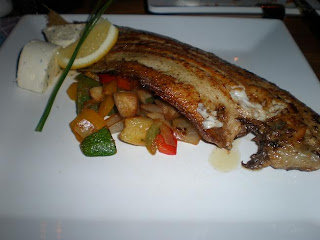 Kade 4, Rotterdam by Bureaucrat - Eat and Be Merry Crew