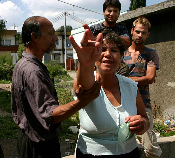 ПОДЗЕМНА МЕДИЯ: ДИСКУСИЯ НА ПОДЗЕМНАТА МЕДИЯ - ЖЕРТВА ИЛИ БОКЛУК СА РОМИТЕ?