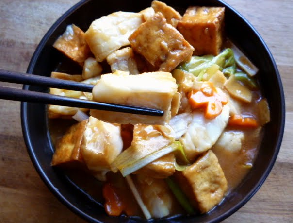 3 hungry tummies: Braised Tofu with Fish fillets 豆腐燜魚塊