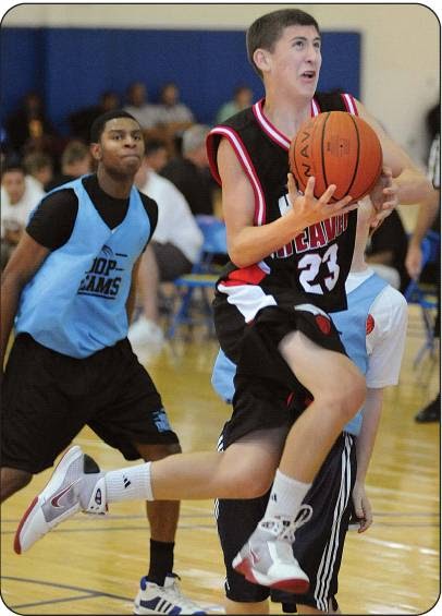 BASKETBALL SPOTLIGHT NEWS: Sina Stars In Hoop Group Tourney