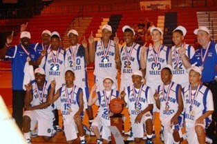 BASKETBALL SPOTLIGHT NEWS: Houston Select Repeats As National Champs