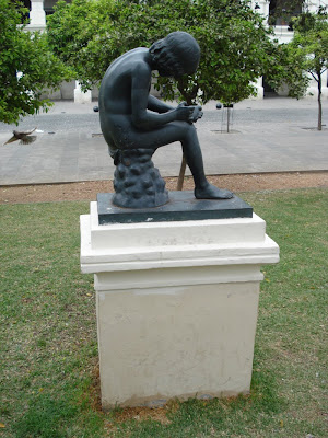 Historia del Teatro Universal : Escultura conocida como "Espinario ...