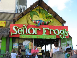 alex-in-mexico: Senor Frog