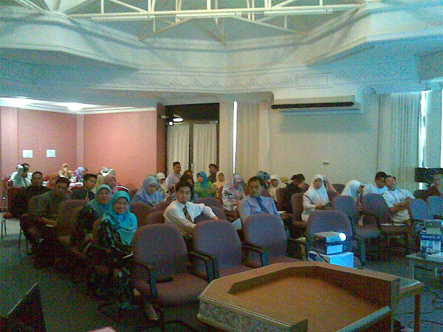 The Rising Sun Of The IT Industry: Sheetal Pansare with his onsite team ...